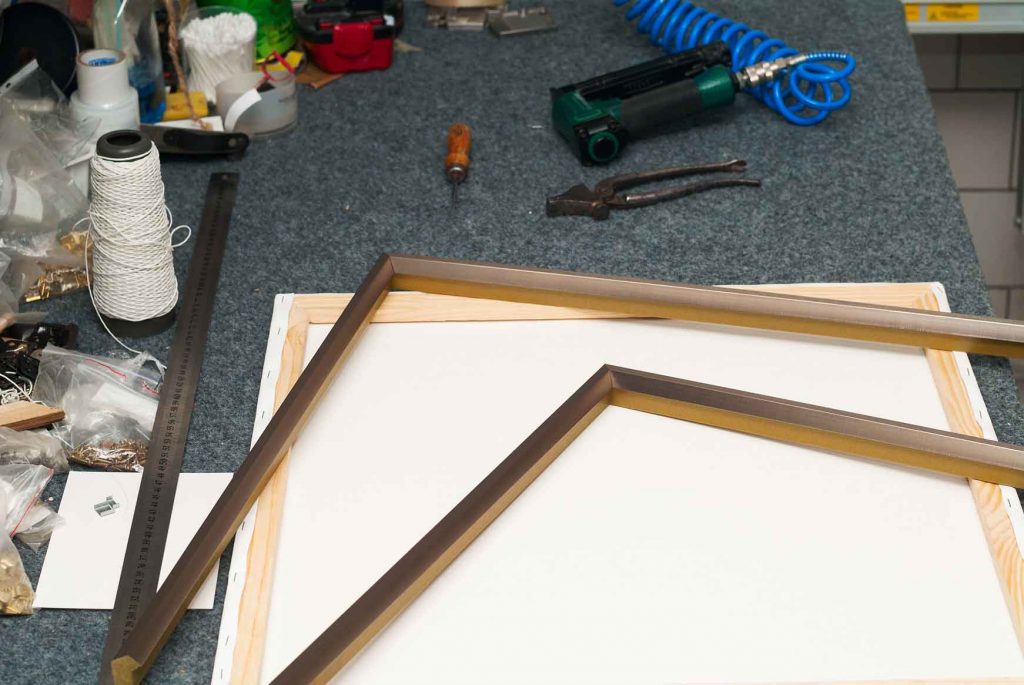 DIY Picture Framing | Custom Picture Frames